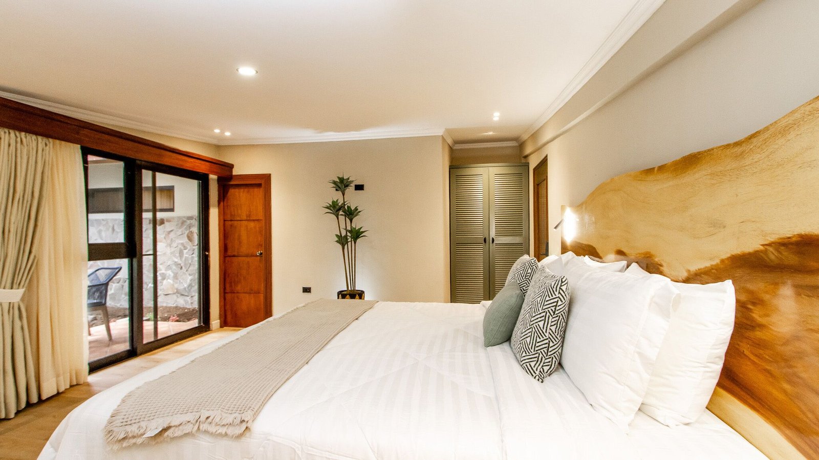 15 BEST HOTELS IN PANAMA: MY BUCKET LIST - Take Two PTY